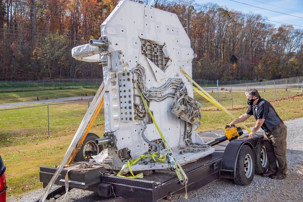NASA retirees, volunteers refurbish ‘Astro’ Spacelab flight hardware ...